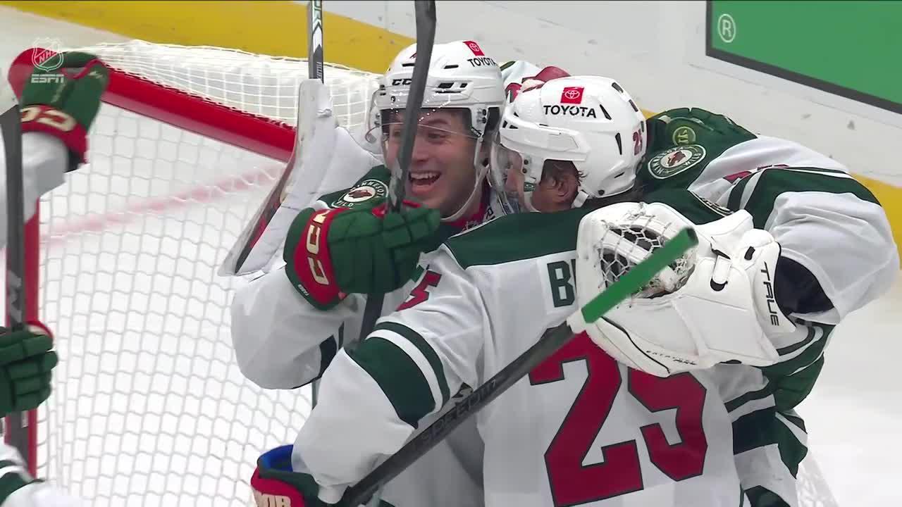 Gustavsson's goalie goal | NHL.com