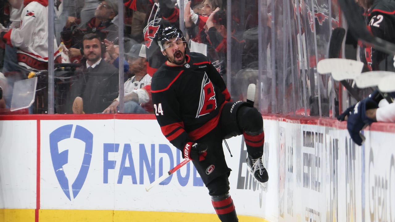 Jarvis wrists puck home for the tie | NHL.com