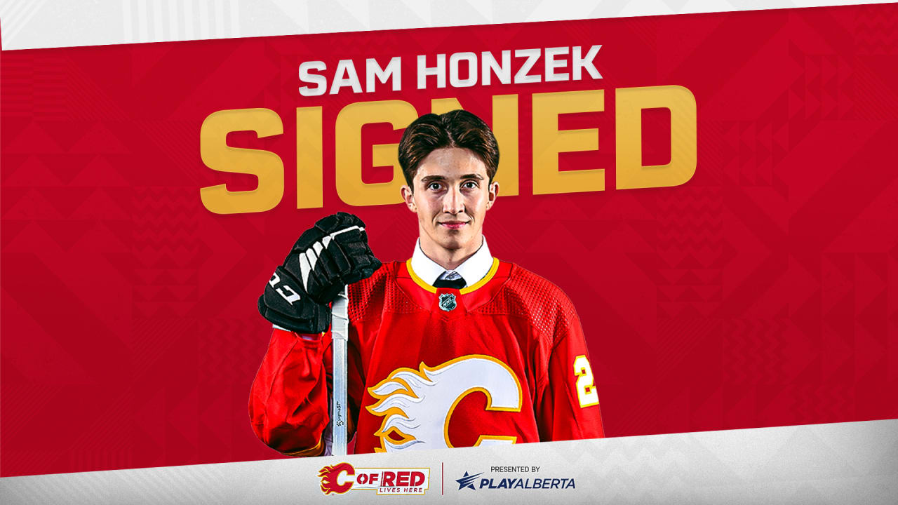 Flames Sign Sam Honzek | Calgary Flames
