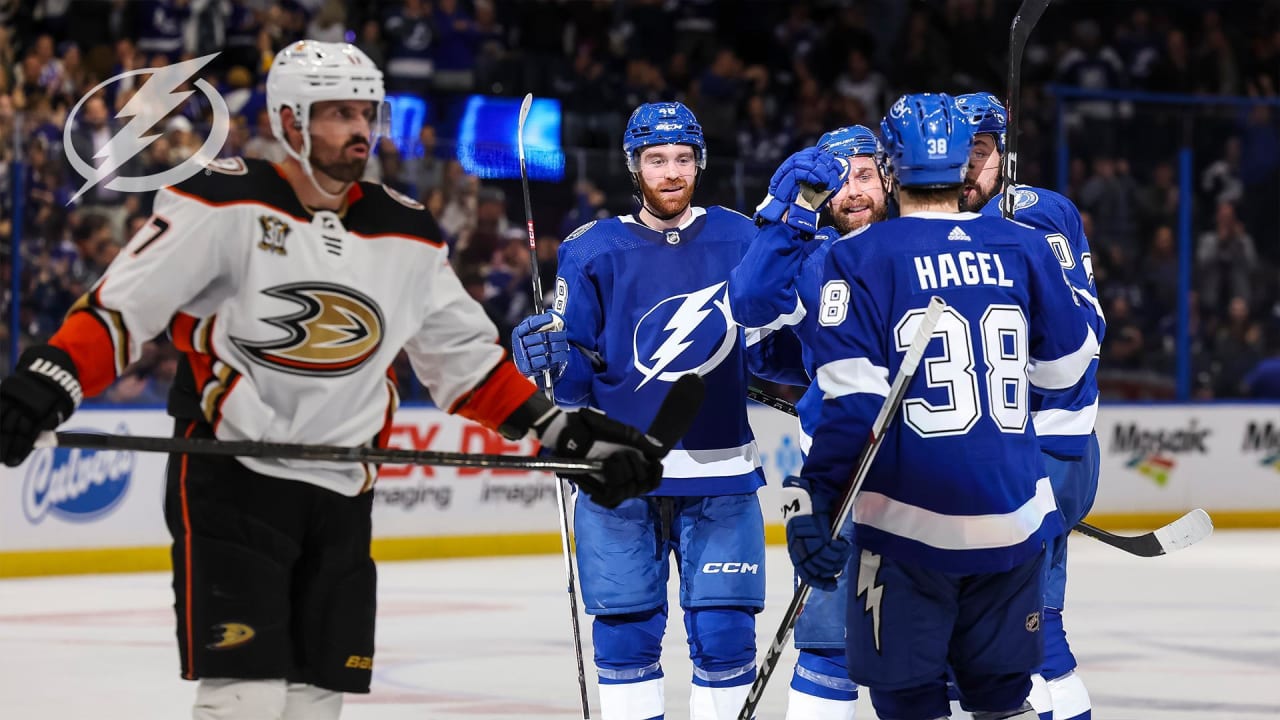 de Haan sneaks one home | Tampa Bay Lightning
