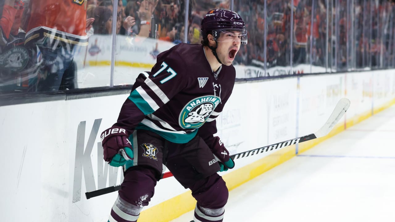 Vatrano Scores Nine in October | Anaheim Ducks