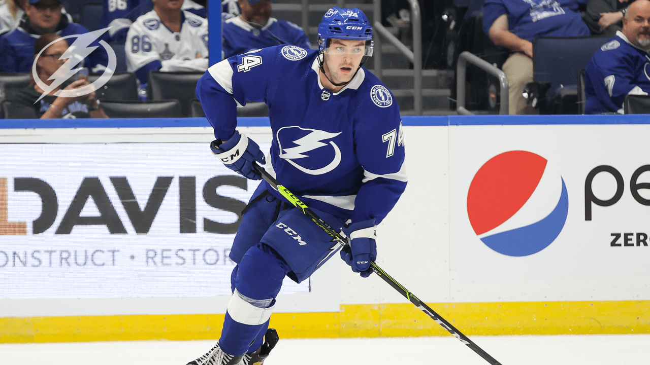 Lightning recall D Sean Day from Syracuse | Tampa Bay Lightning