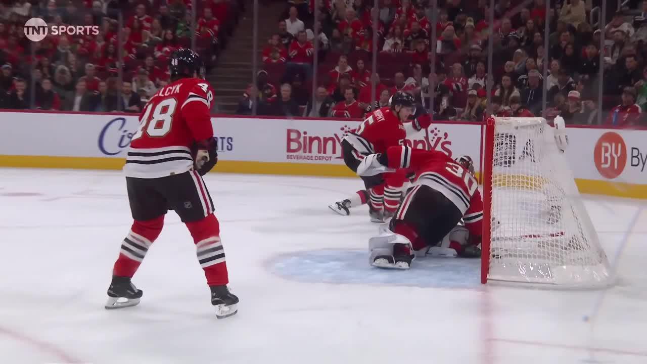 NJD@CHI: Mercer scores goal against Spencer Knight | New Jersey Devils
