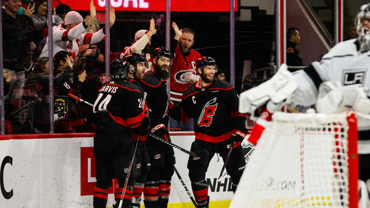 Jarvis sets up Martinook to tie it | NHL.com