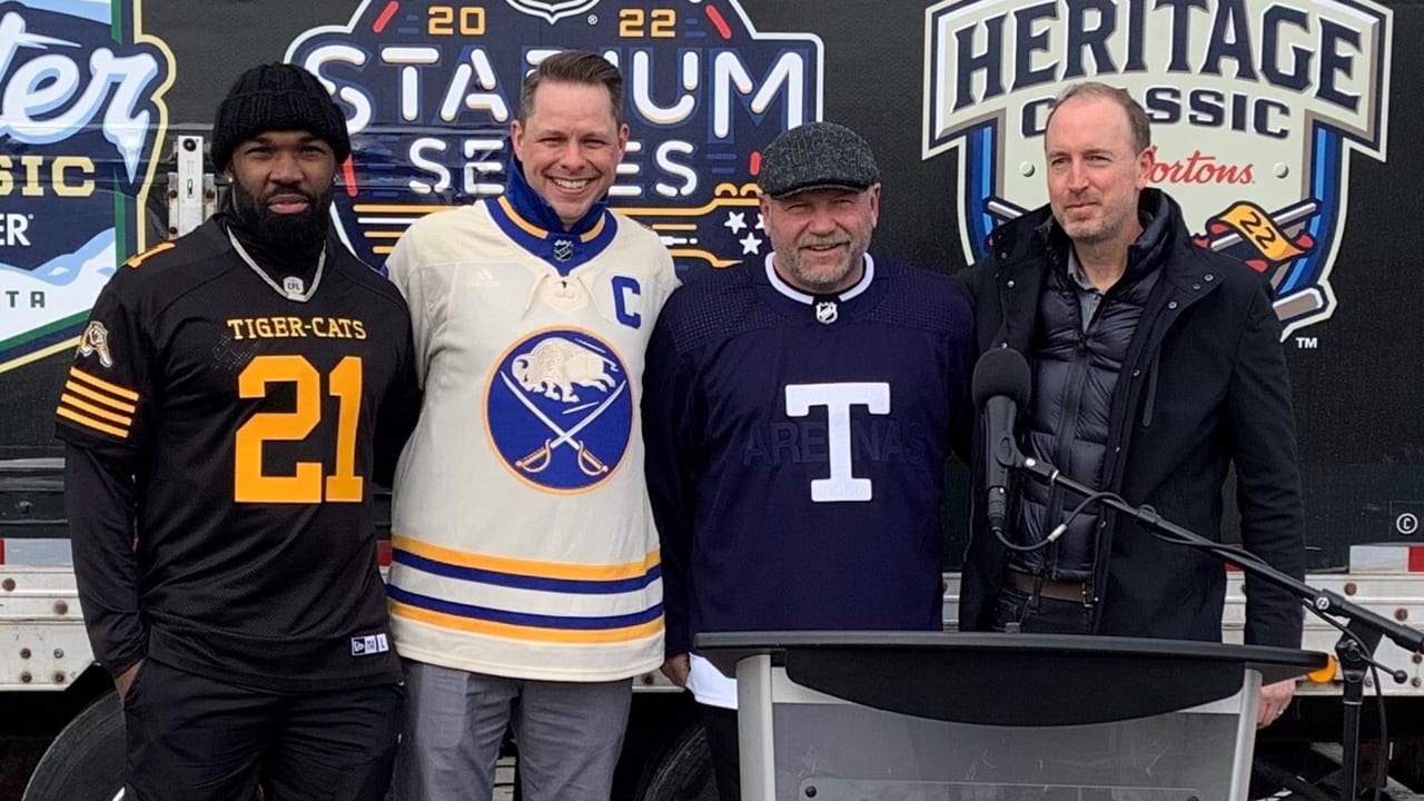 Heritage Classic Ice Plant truck arrives in Hamilton | NHL.com