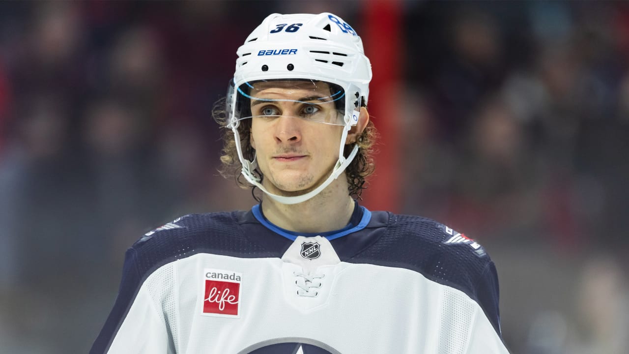 Drsňák Barron. Vrátil se i se 75 stehy na čele | NHL.com/cs