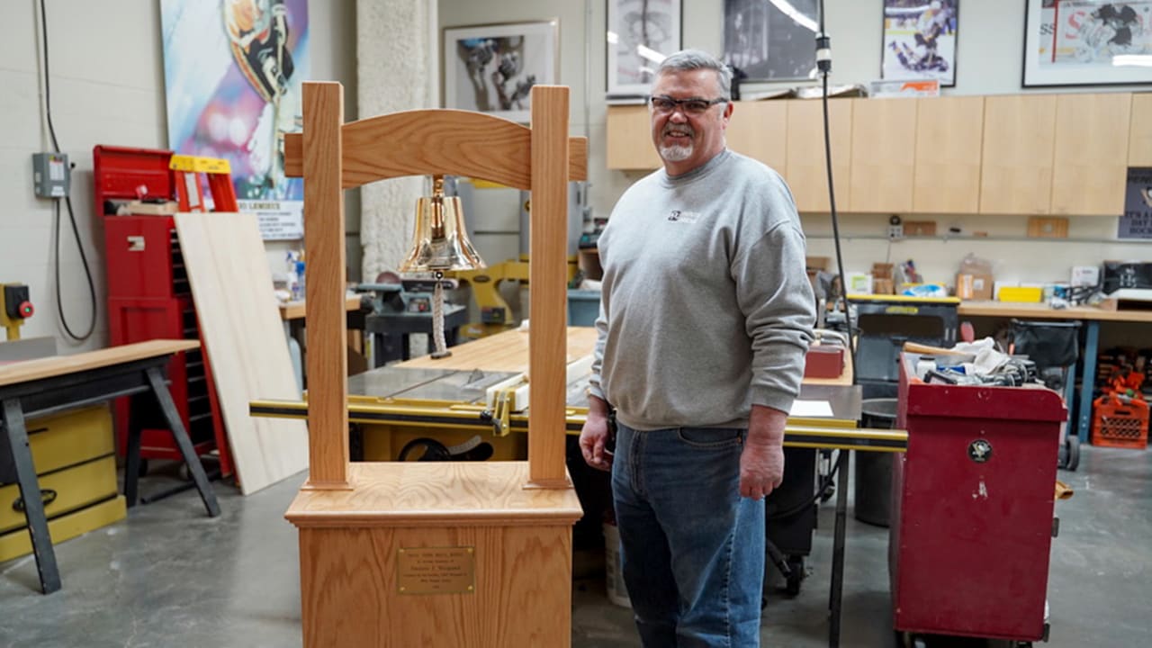 'Hockey Fights Cancer' bell stand has special meaning for arena ...