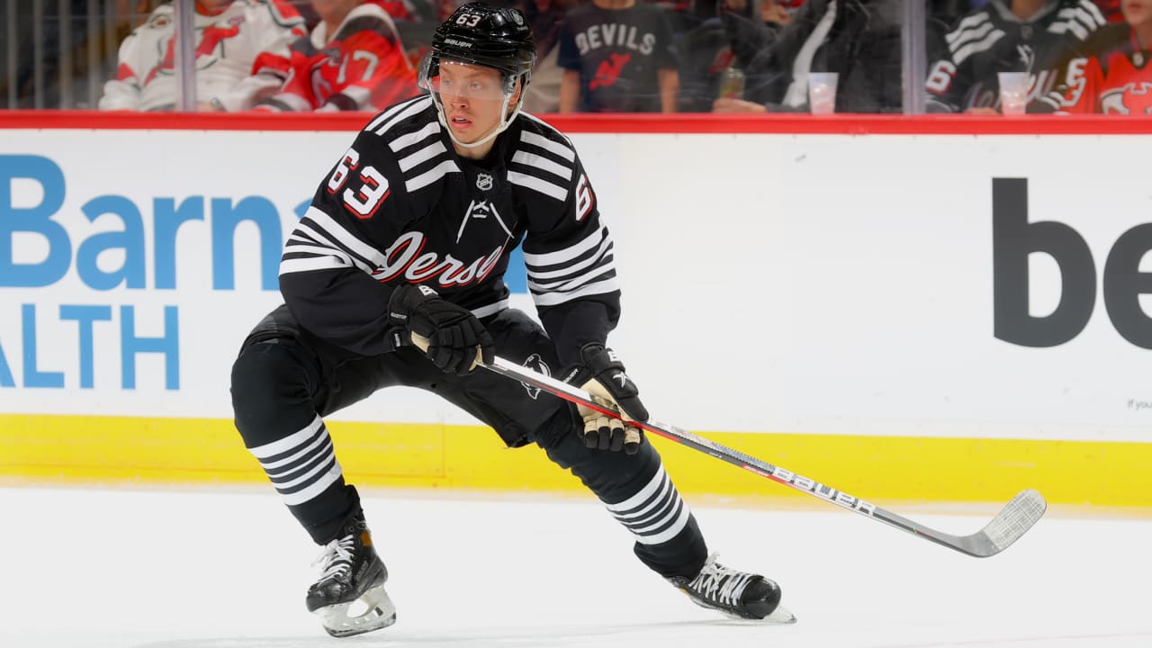 Bratt agrees to one-year contract with Devils, avoids arbitration ...