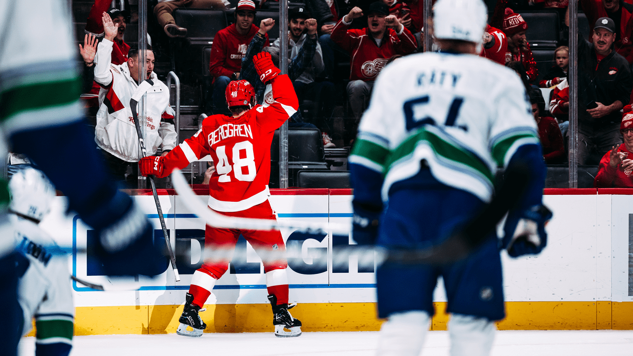 VAN@DET: Jonatan Berggren scores goal against Kevin Lankinen | Detroit ...