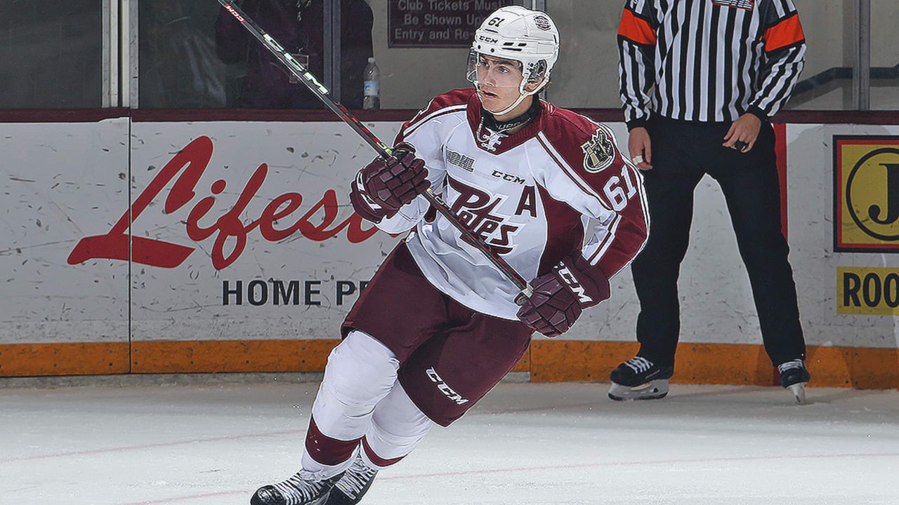 Devils : Chase Stillman se forge encore une identité | LNH.com