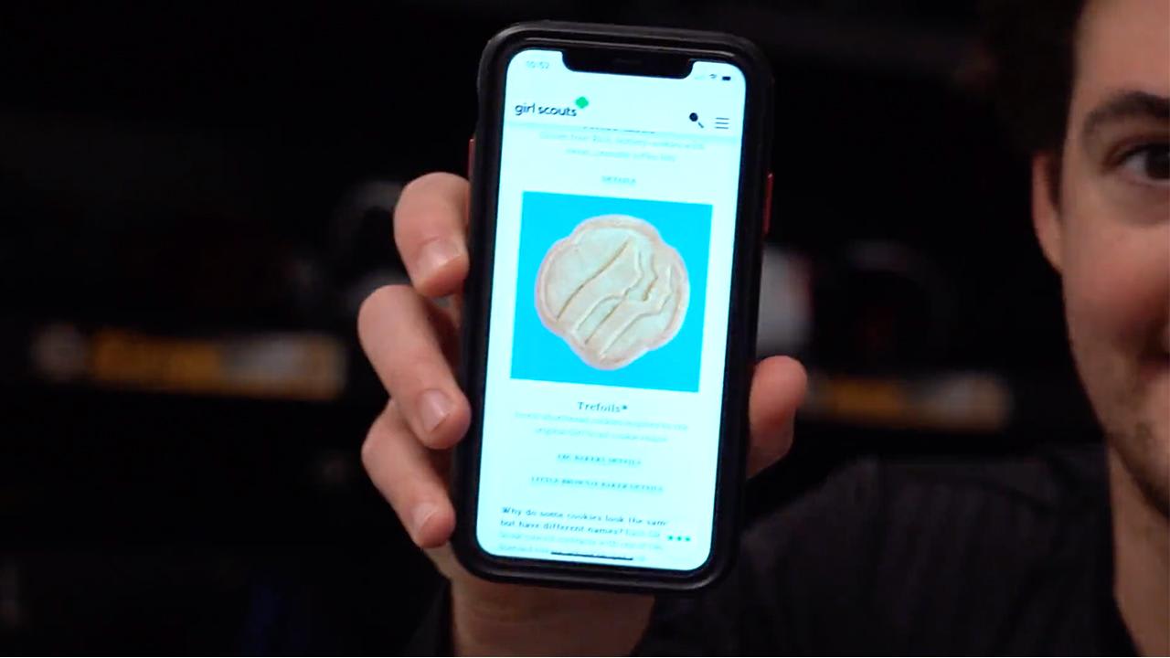 JB Check-In: Girl Scout Cookie | Boston Bruins