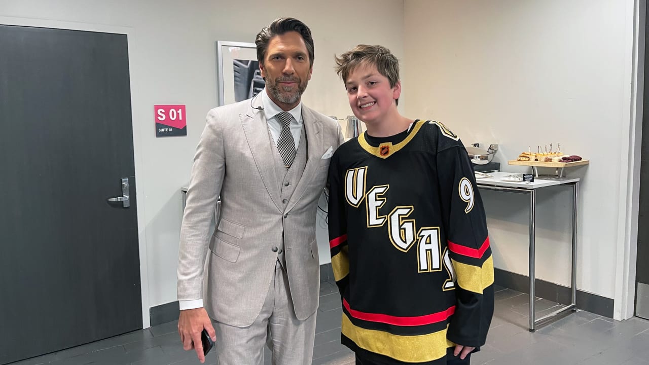 Golden Knights fan who had multiple heart surgeries bonds with ...