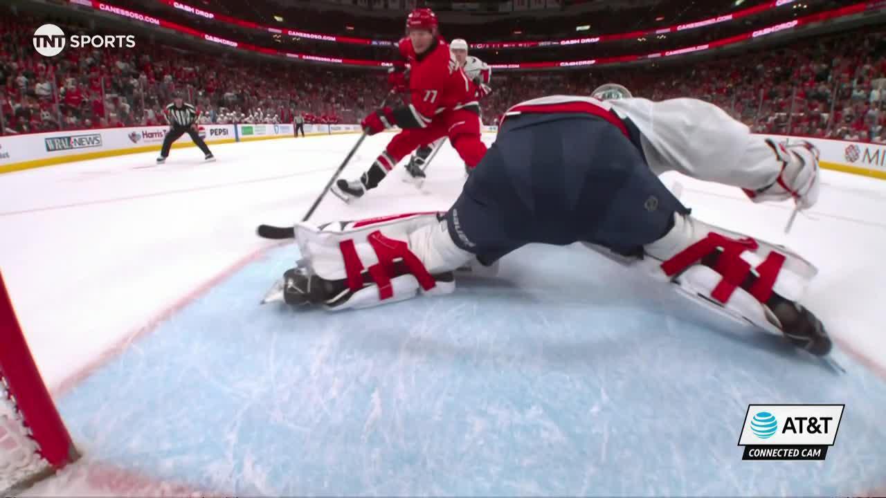 WSH@CAR: Thompson with a great save against Mark Jankowski | Washington ...