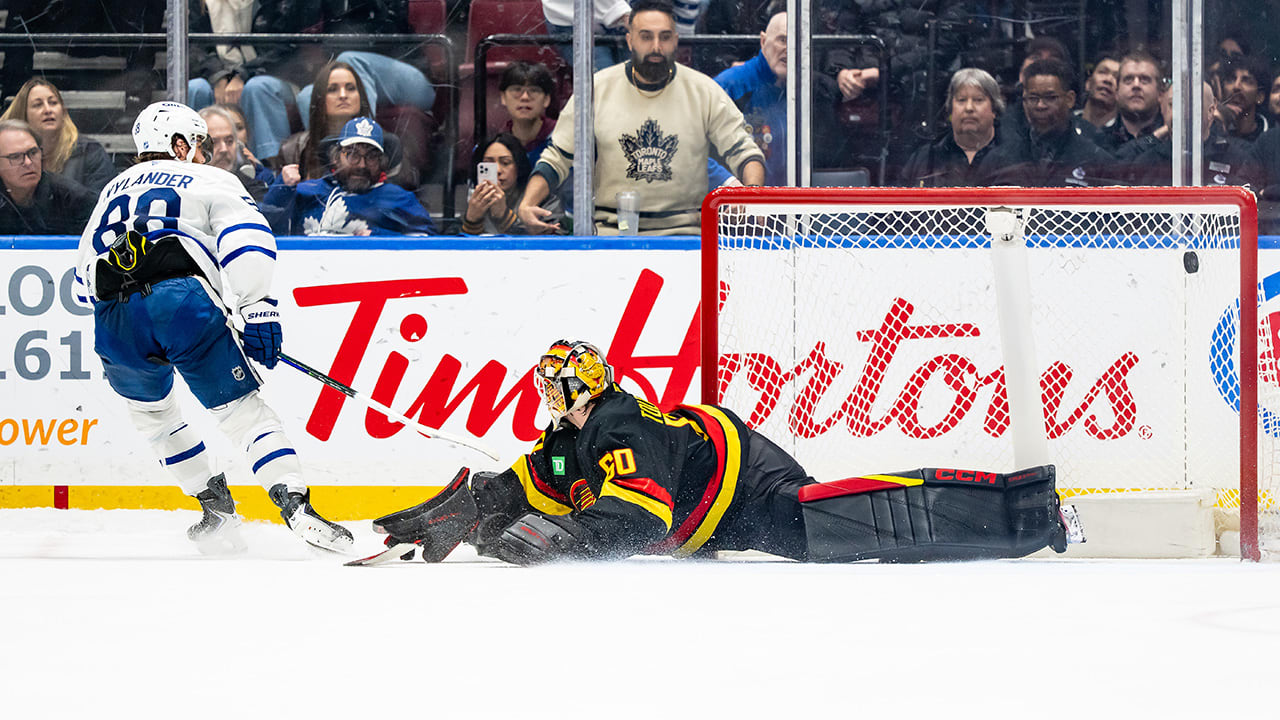 Maple Leafs defeat Canucks in shootout | NHL.com