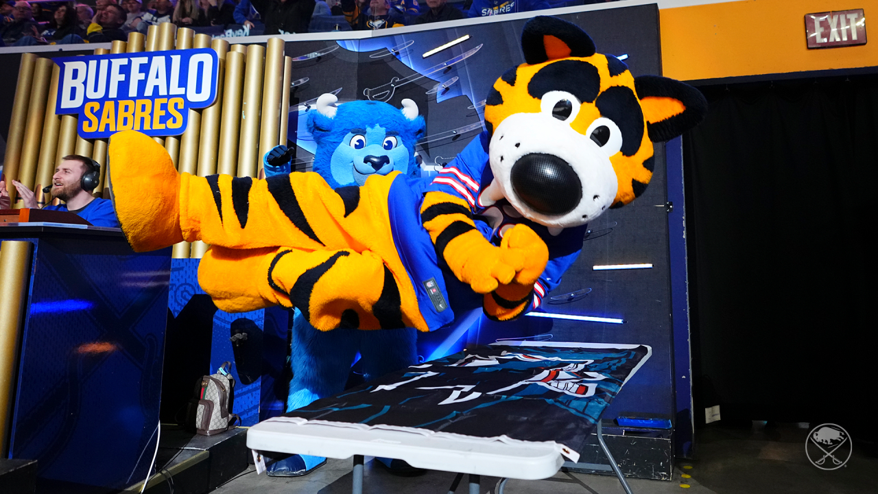 PHOTOS | Buffalo Bills Night | Buffalo Sabres