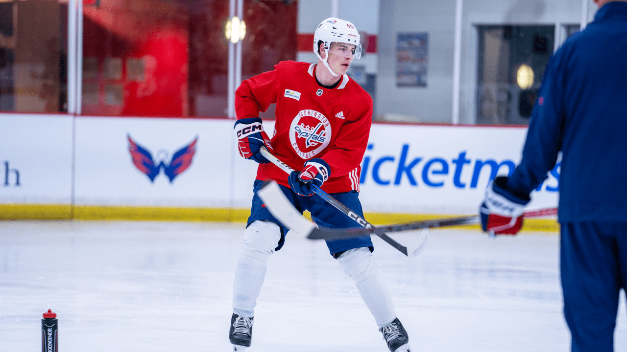 Capitals Loan Leon Muggli to EV Zug of the Swiss National League ...