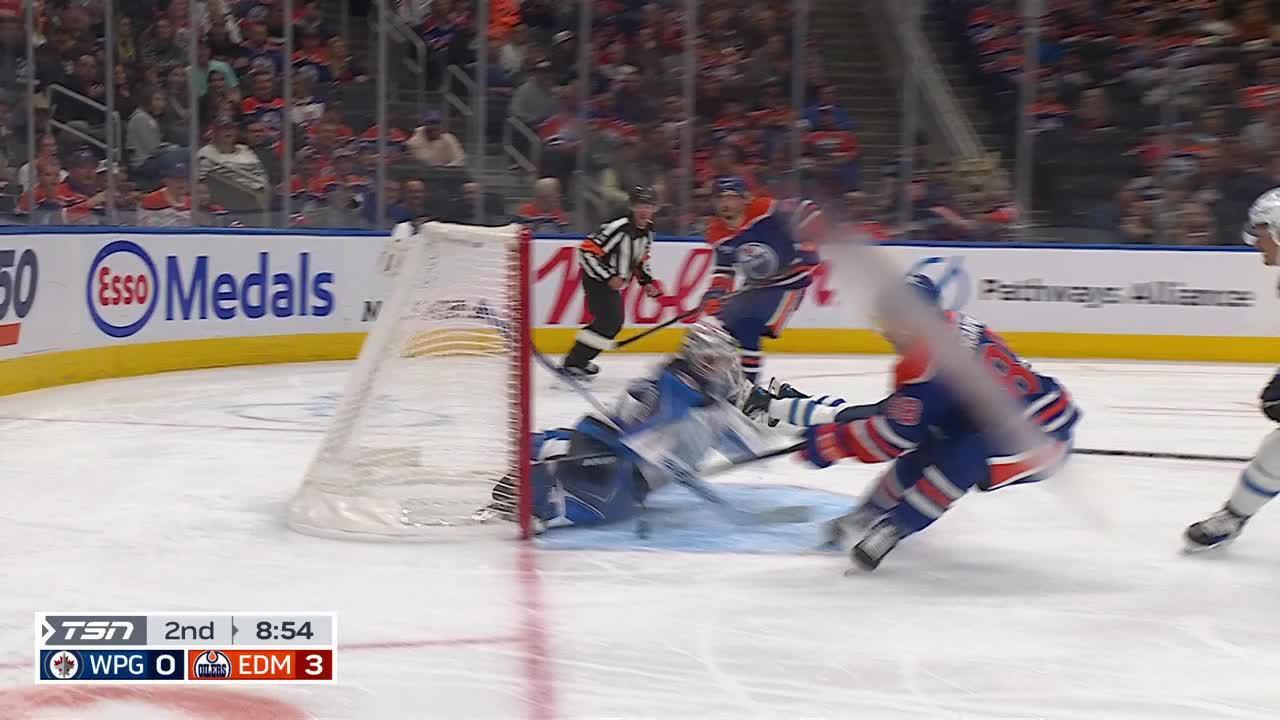 WPG@EDM: DiVincentiis with a great save against Andrew Mangiapane | NHL.com