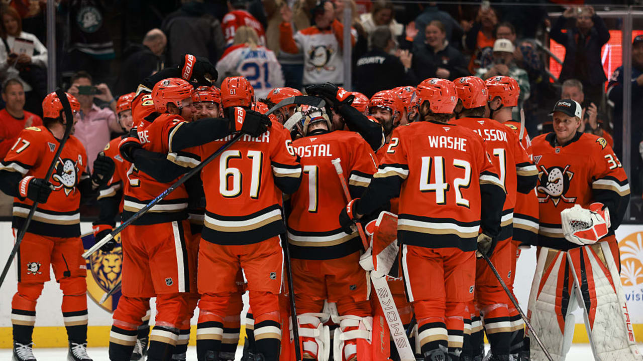 Ducks Climb Into Division Lead With Another Dramatic Win | Anaheim Ducks