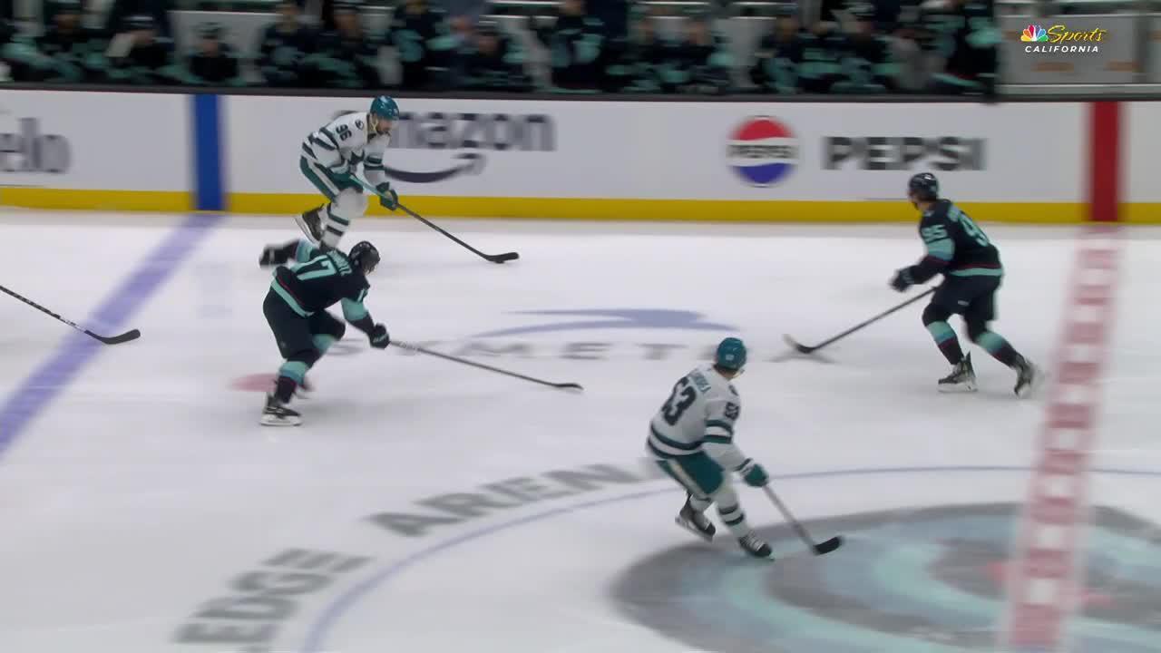 SJS@SEA: Kunin scores goal against Joey Daccord | San Jose Sharks