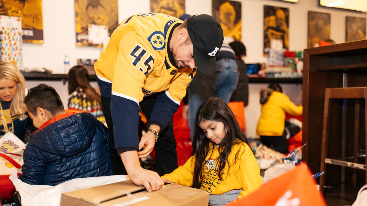 Predators Players Spread Good Cheer at Annual Foundation Holiday Party ...