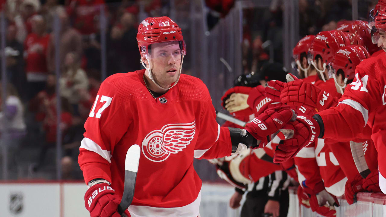 Sprong fires home one-timer | NHL.com