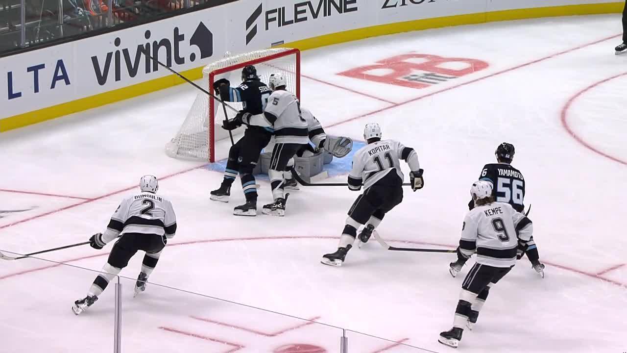 LAK@UTA: Stenlund scores goal against Anton Forsberg | Utah Mammoth