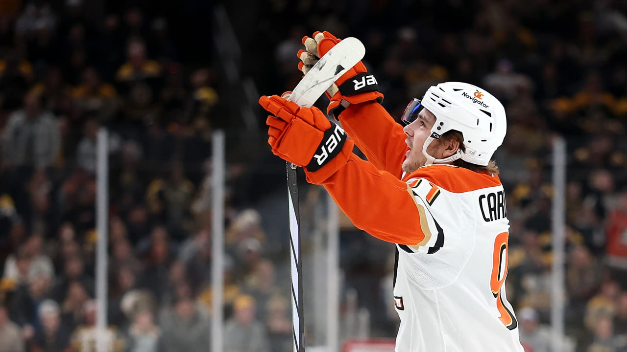 Leo Carlsson luce su potencial ante Boston | NHL.com/es