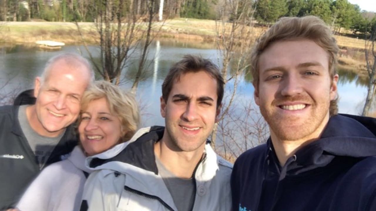 Hamilton Comes from Strong Family Background I FEATURE | New Jersey Devils