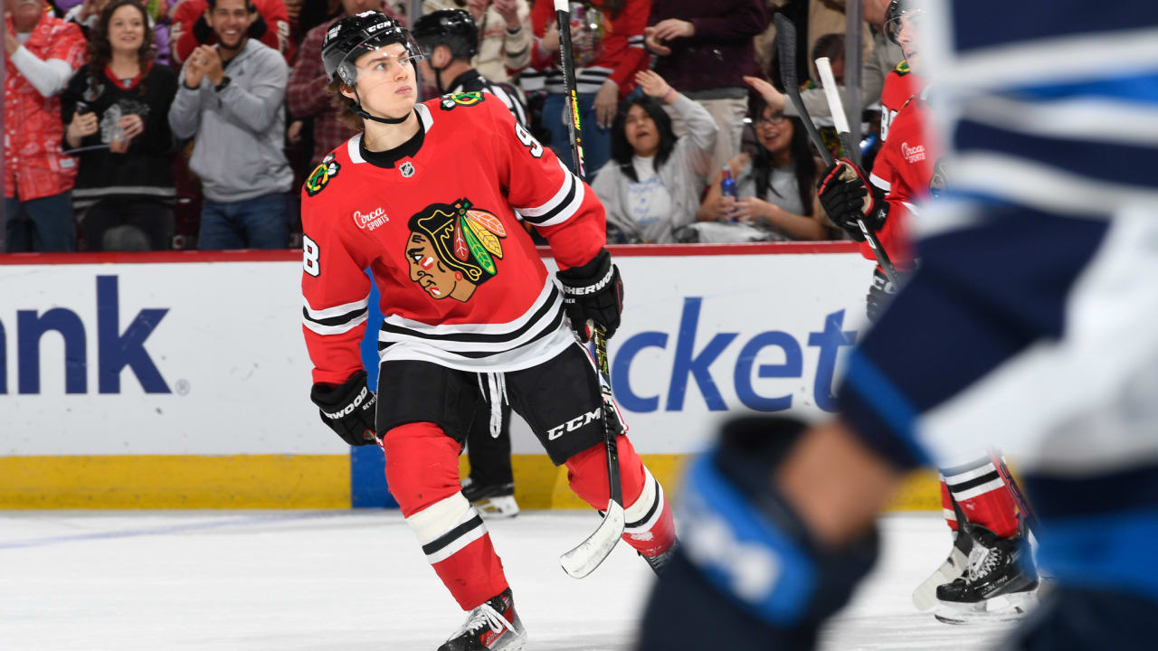 Bedard Rips It Home | Chicago Blackhawks