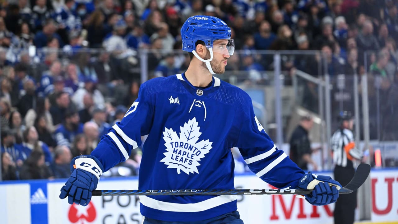 Engvall trejdad från Maple Leafs till Islanders | NHL.com/sv
