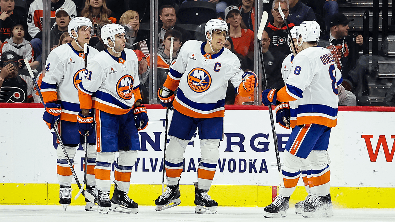 Lee tips in PPG | NHL.com