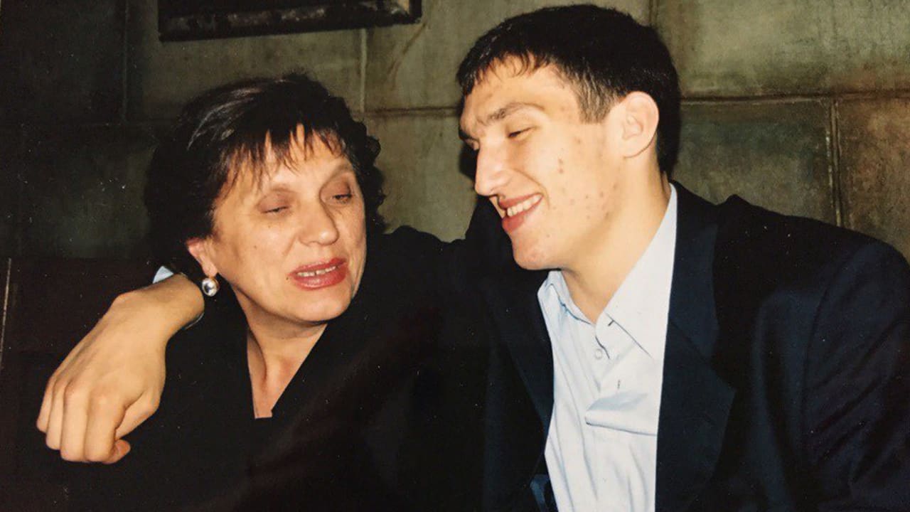 Ovechkin's parents salute son for becoming top Russia-born NHL scorer ...