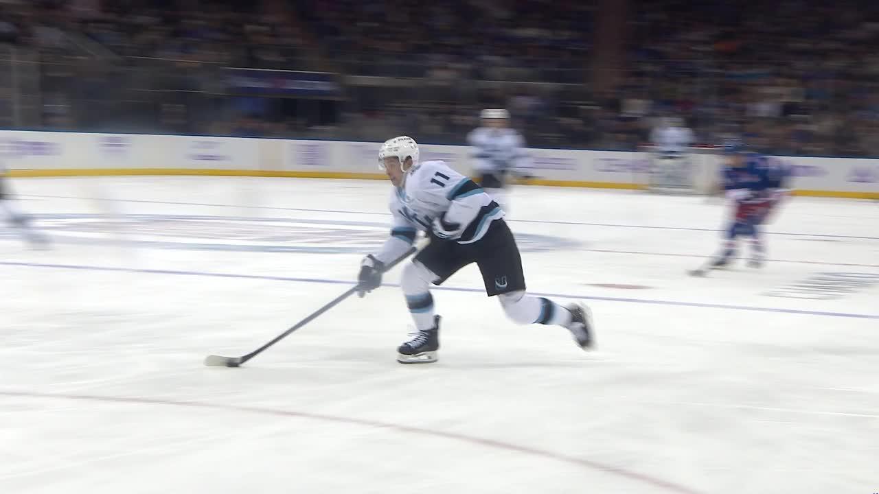 UTA@NYR: Guenther scores goal against Jonathan Quick | Utah Mammoth