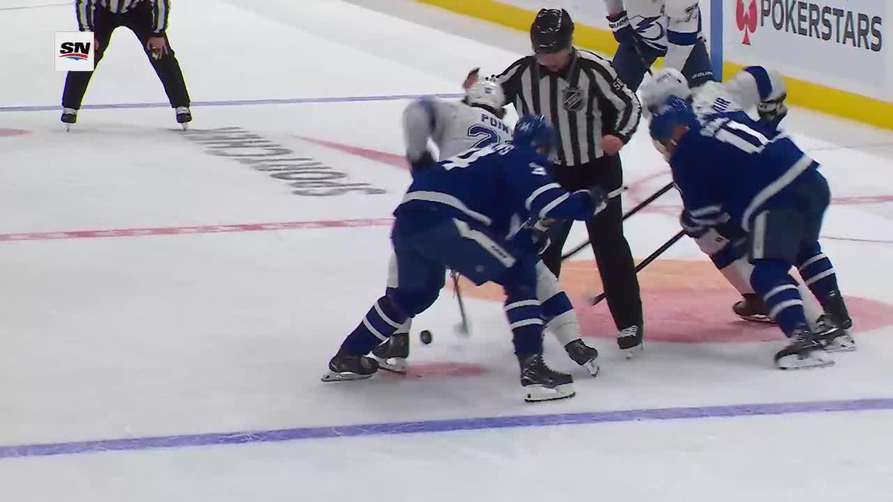 TBL@TOR: Woll with a great save | Toronto Maple Leafs