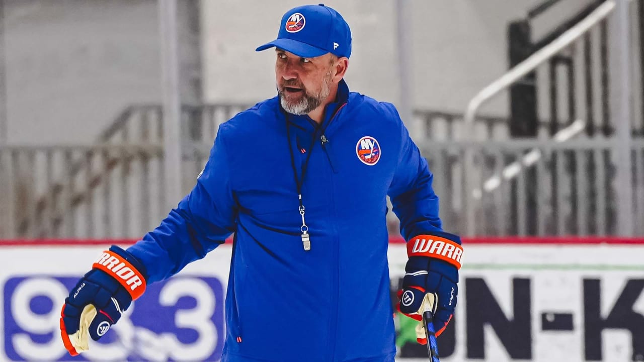 Peter DeBoer Offers Perspective on Islanders After Becoming Head Coach ...