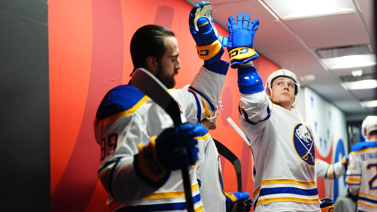 PHOTOS | Sabres at Flyers | Buffalo Sabres