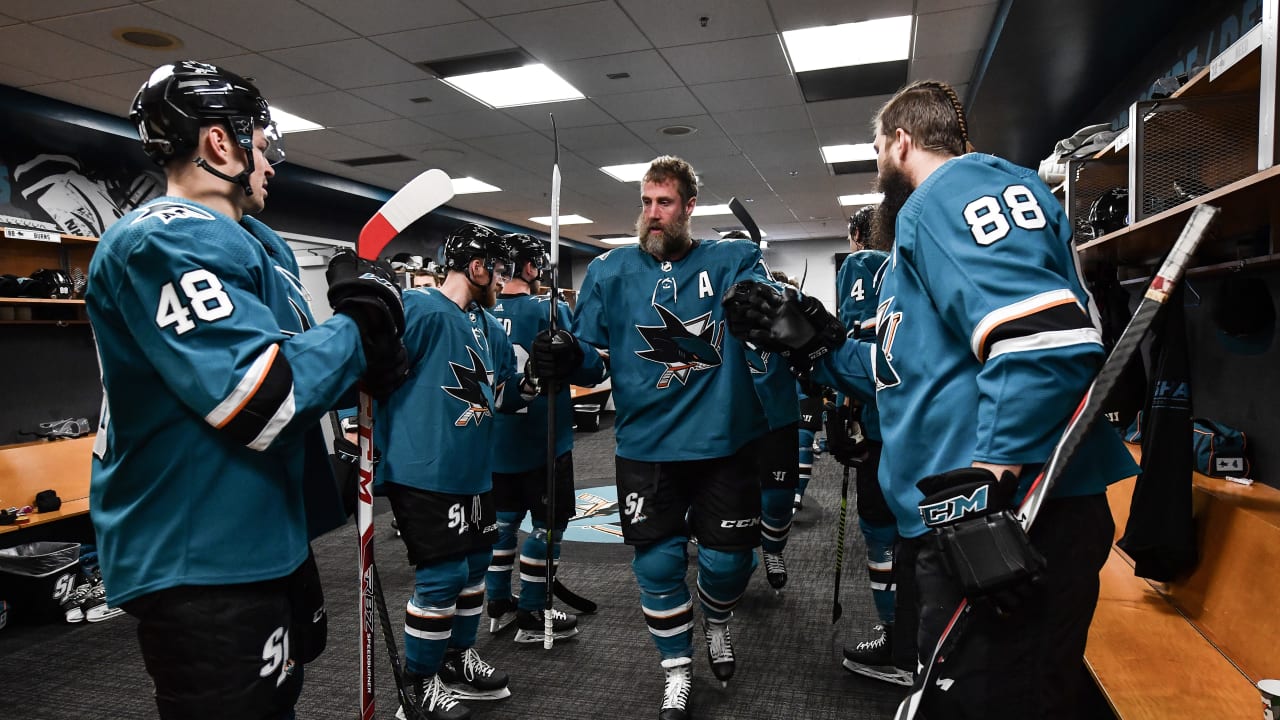 Thornton laisse sa marque sur le présent et le futur des Sharks | LNH.com
