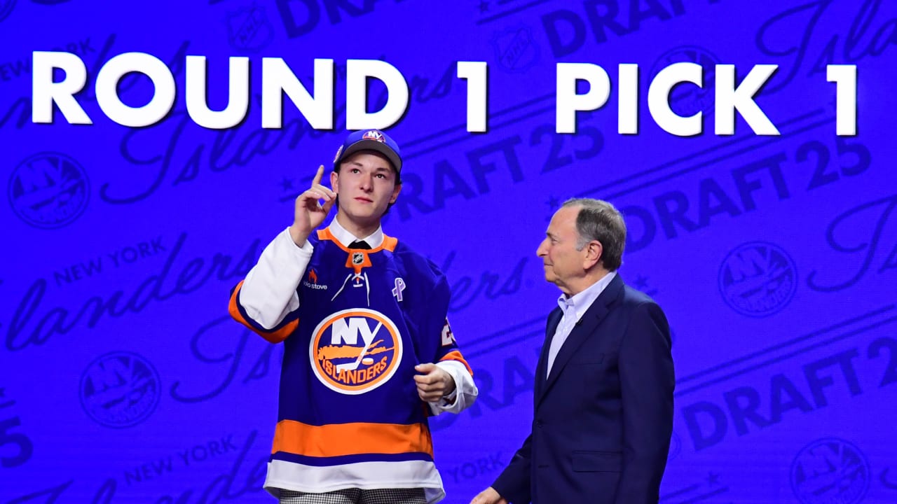 Matthew Schaefer emotional ganz vorne im NHL Draft | NHL.com/de