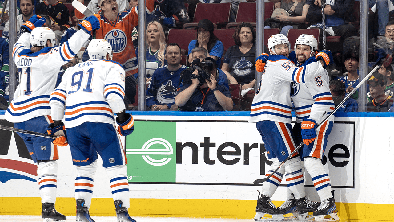 Ceci breaks the ice | NHL.com