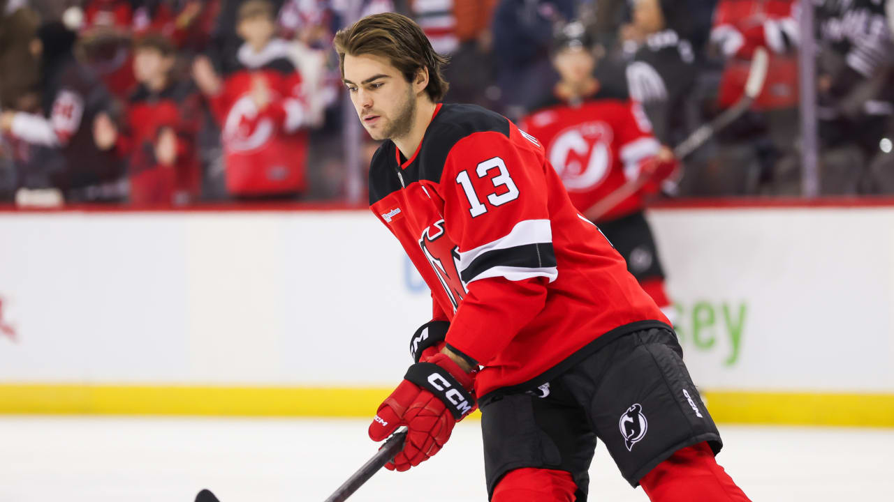 Hischier von den Devils bestritt sein 500. NHL-Spiel | NHL.com/de