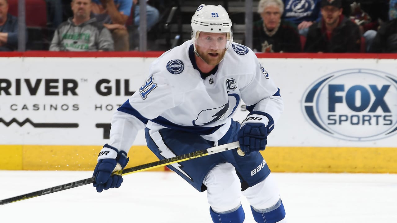 Stamkos participe à un entraînement complet avec le Lightning | LNH.com