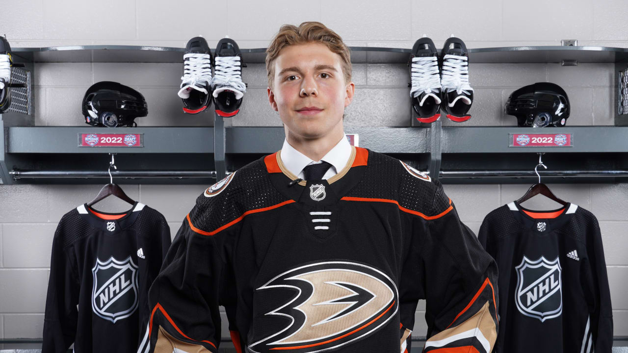 Les Ducks offrent un contrat à Tristan Luneau | LNH.com