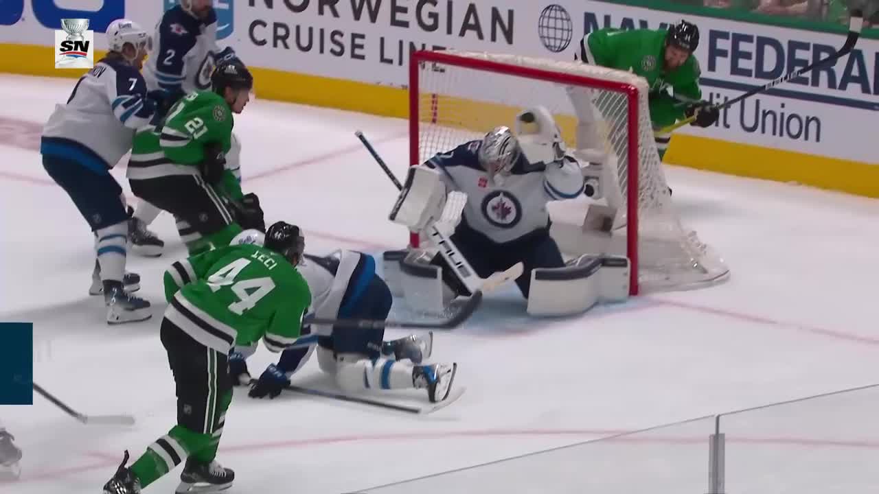 Hellebuyck flashes the leather | NHL.com