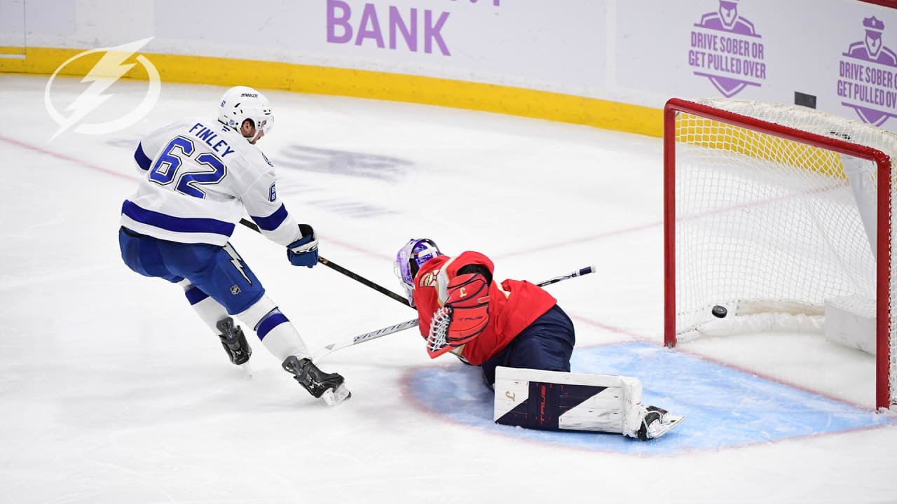 Finley scores first NHL goal on breakaway | Tampa Bay Lightning