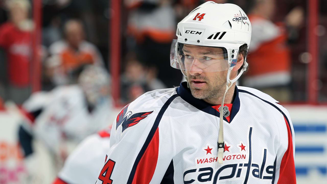 Justin Williams seeking hair advice for team picture | NHL.com