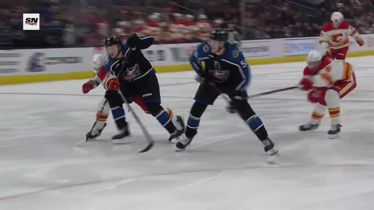 Robinson scores goal | NHL.com