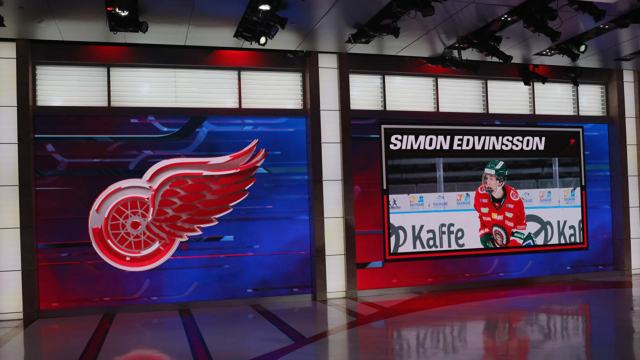 Simon Edvinsson stärker Red Wings svenska tradition | NHL.com/sv