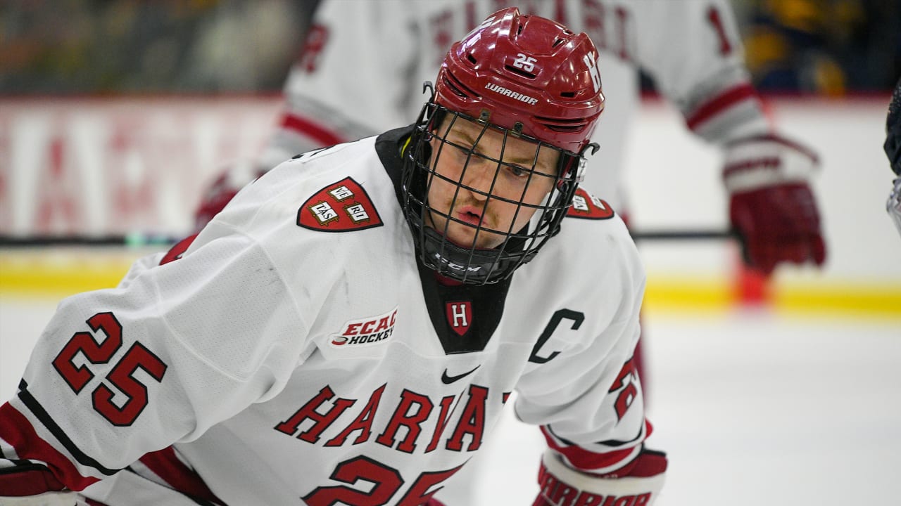 Farinacci: Signing with Bruins 'Was a Pretty Easy Decision' | Boston Bruins