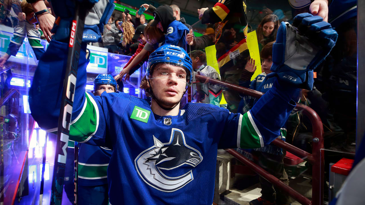 Podkolzin's 'Be Better Now' Mindset For Summer Workouts, Fatherhood ...