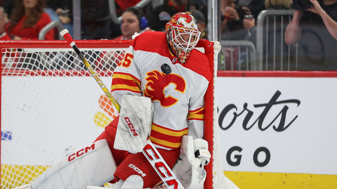 Photo Gallery - Flames @ Blackhawks 26.03.24 | Calgary Flames